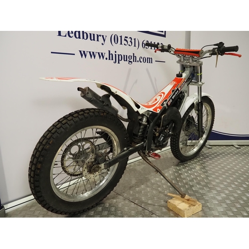 Beta Rev 80 trials bike. 80cc Frame No. BETAREV80 001049 Runs and rides ...