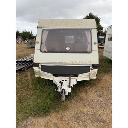 Monza 500CT caravan