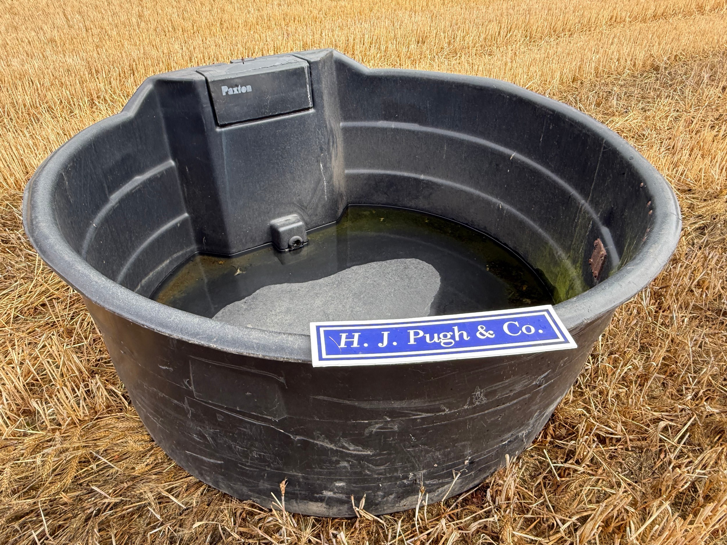 Round plastic water trough 6ft