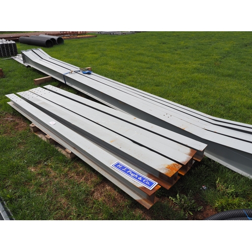 Steel frame lean to building. Will make 5 bays of 100ft/75ft and 25ft wide