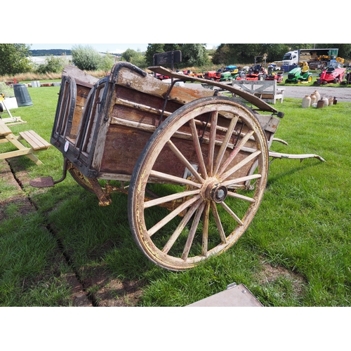 Horse drawn carriage