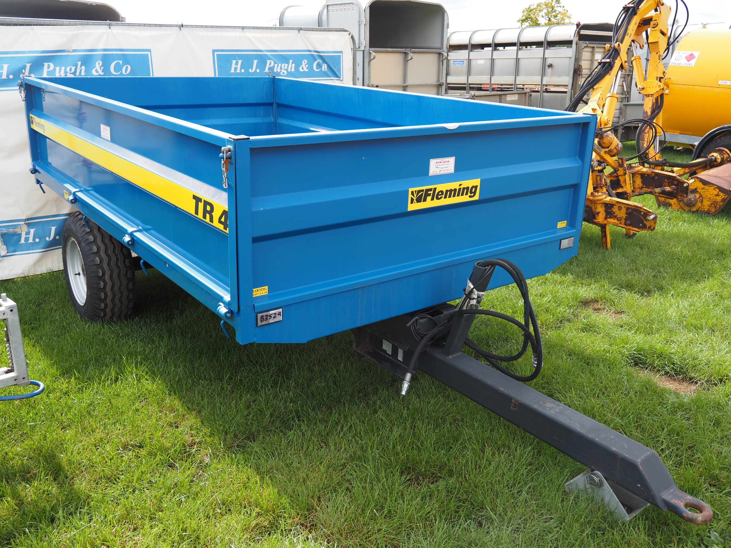 Fleming TR4 tipping trailer, 2020. Little used