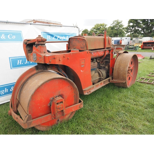 Fordson Standard Aveling Barford road roller c. 1940's. Vendor states ...