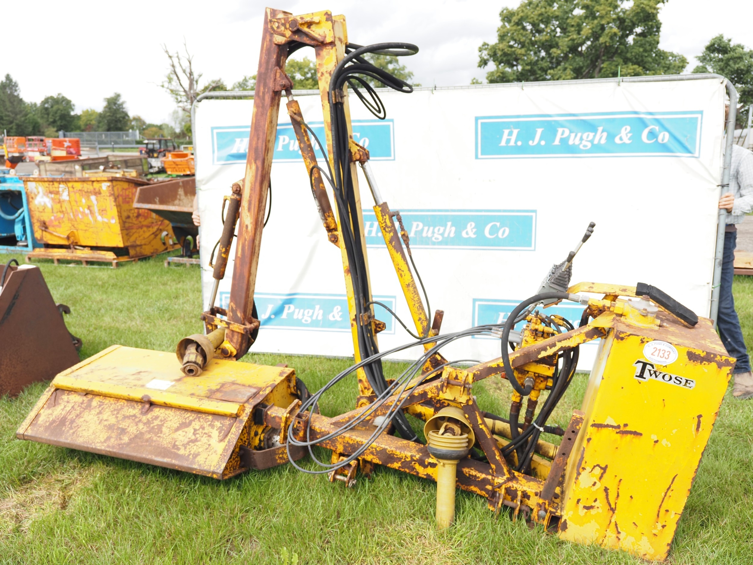 Twose Rousseau 420 flail hedge trimmer with twin pumps