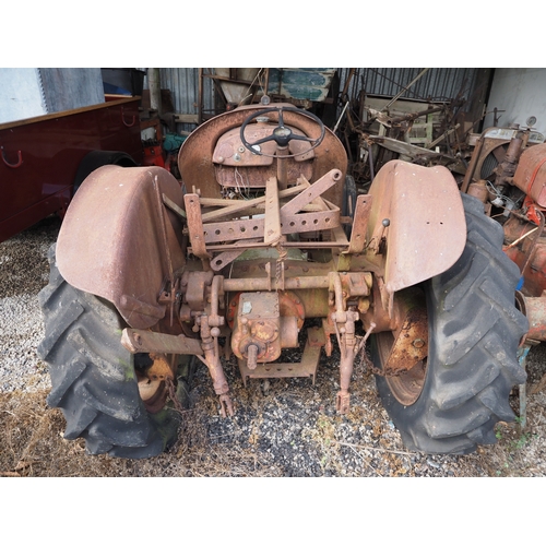 David Brown Cropmaster tractor for spares. Block is not cracked