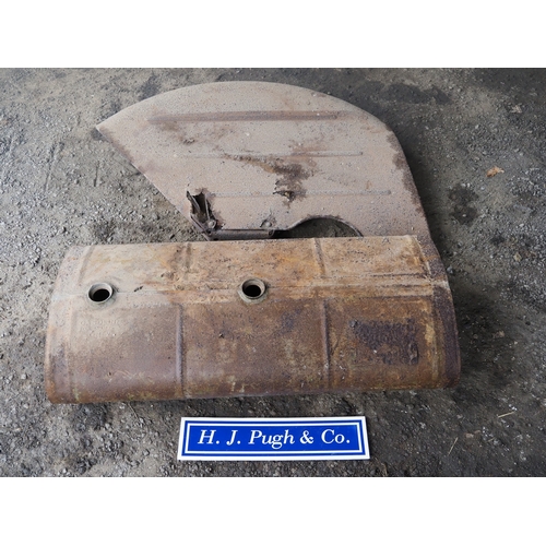 Fordson fuel tank and mudguard