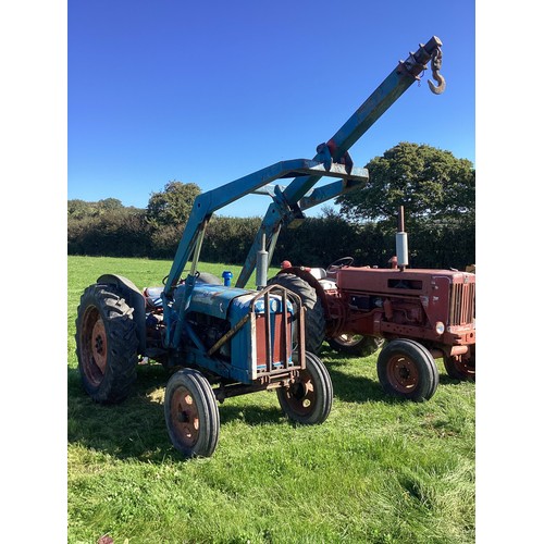 Fordson Major loader tractor. Runs and drives. Reg. TDD 659. V5 and key ...