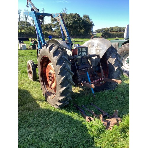 Fordson Major loader tractor. Runs and drives. Reg. TDD 659. V5 and key ...