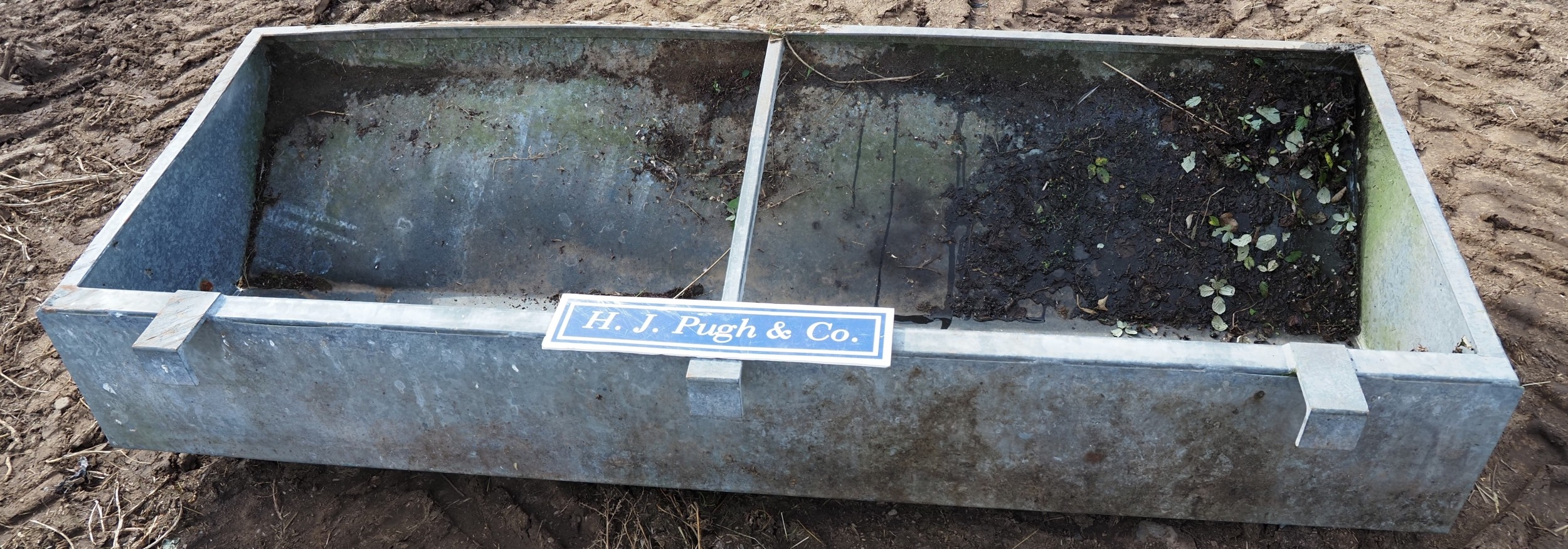 Galvanised hook on beef trough 8ft - 1