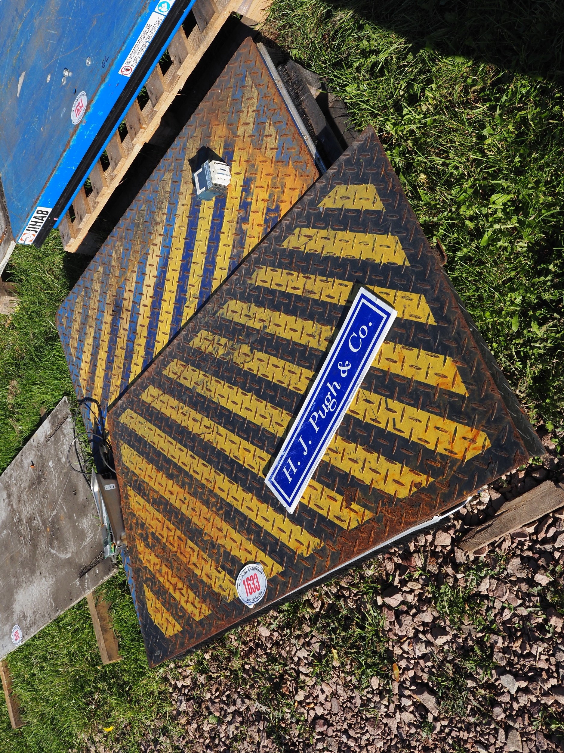 Weighing scales 1.2x1.2m