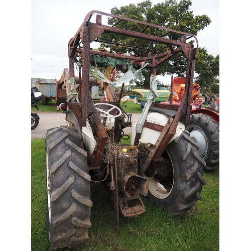 David Brown 780 Selectomatic tractor. 12 speed gearbox. C/w cab frame ...