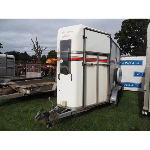 Bateson tandem axle horse trailer. One owner. Last used October 2024 ...