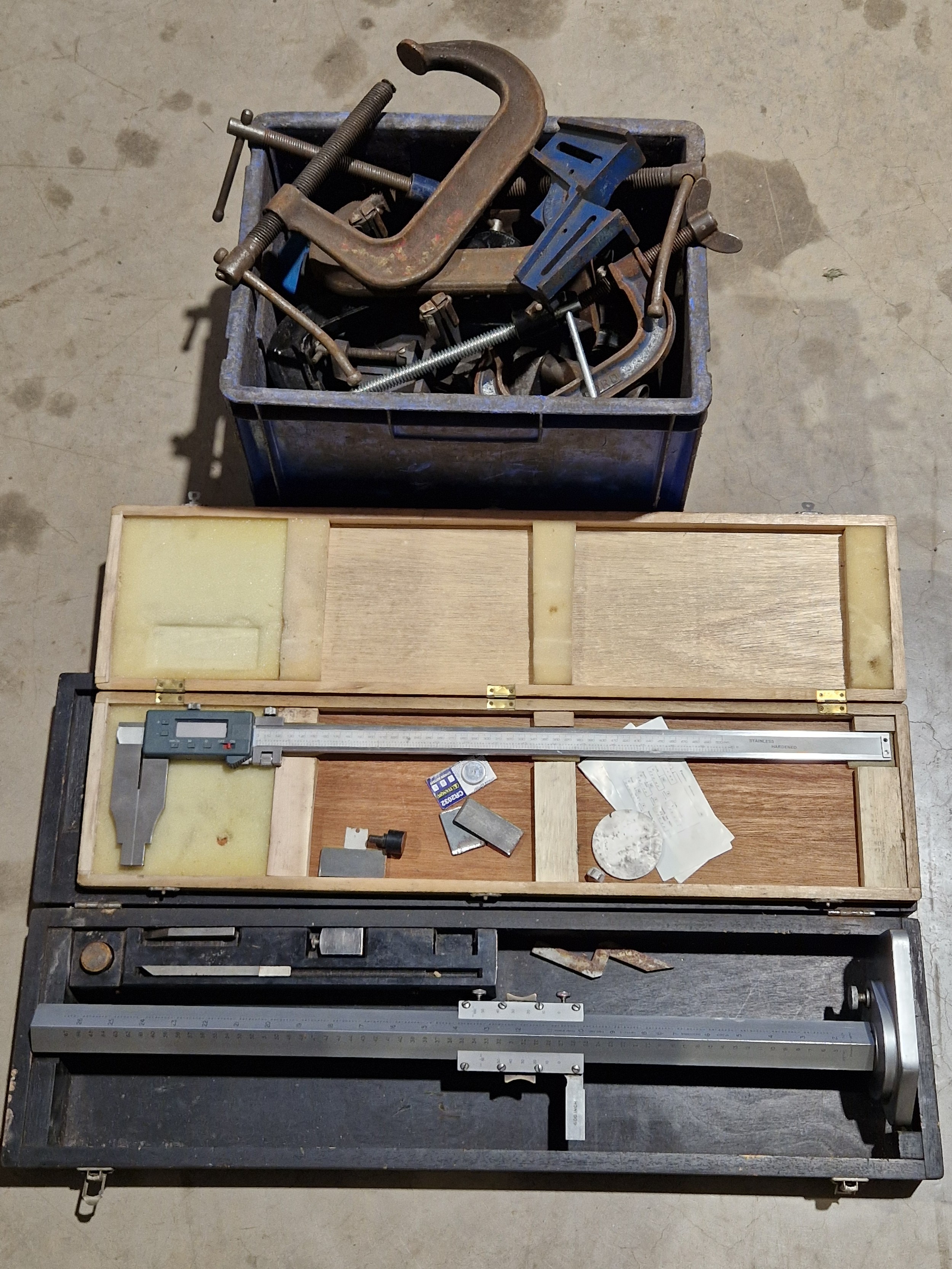Chesterman vertical gauge, micrometer, assorted clamps, etc.