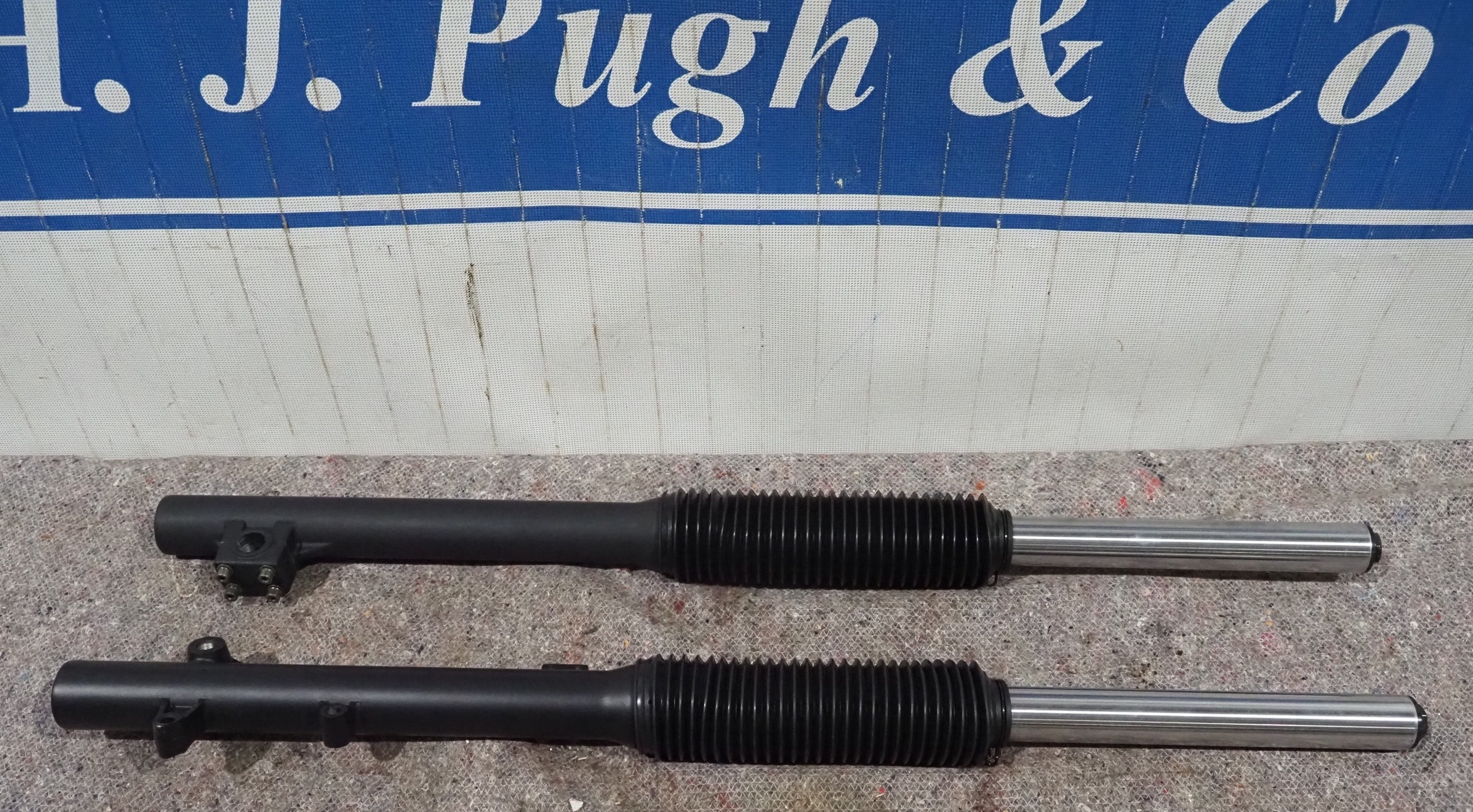Set of 27mm forks