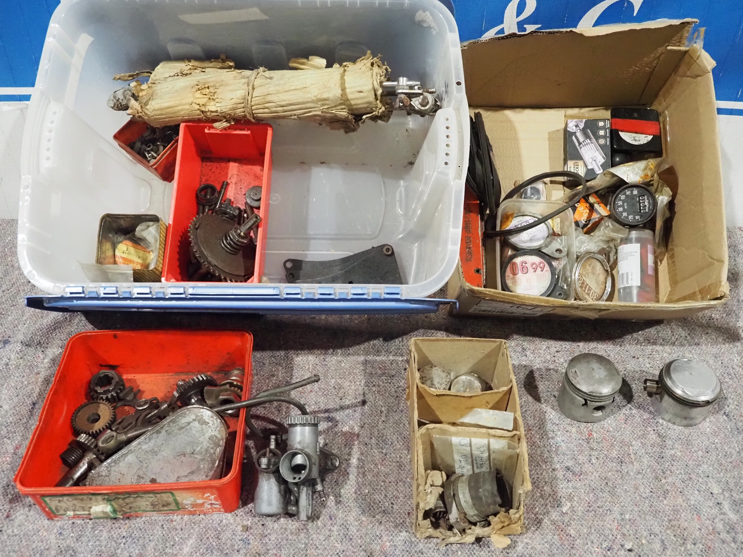 Assorted motorcycle autojumble