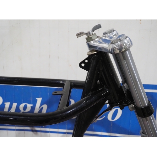 Bolt up Norton wideline featherbed frame with Norton front forks, Manx ...