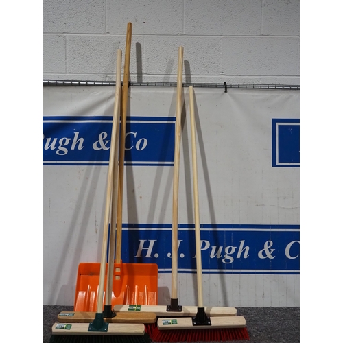Large brooms - 4 and shovel