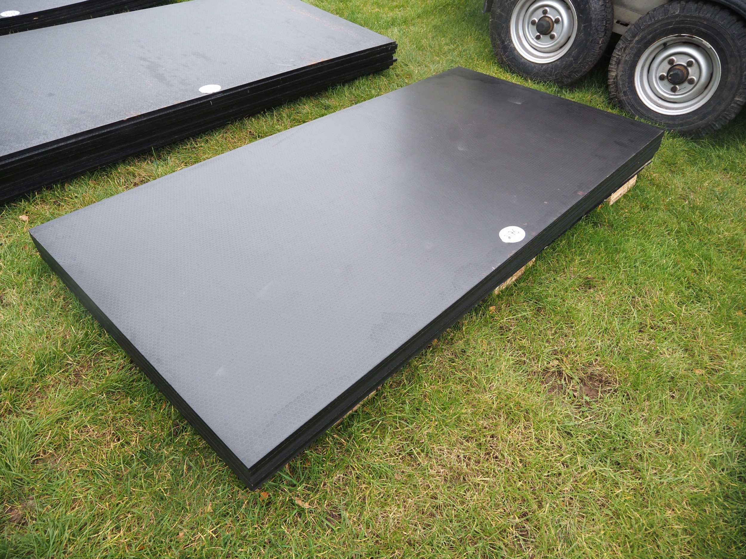 Composite trailer floorboards 8x4ft 18mm - 10