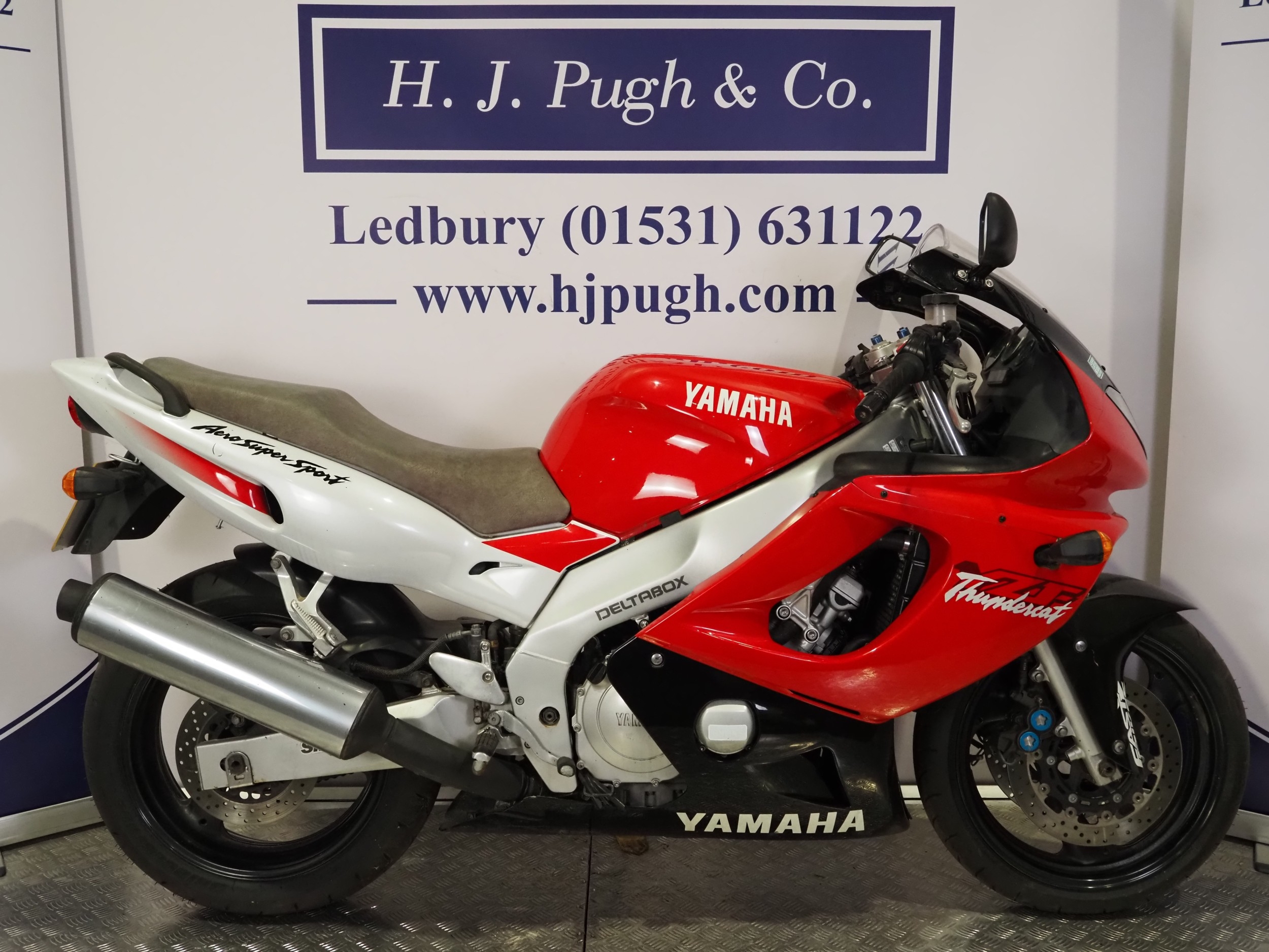 Yamaha YZF600 Thundercat motorcycle. 1997. 599cc Engine runs. Reg. P73 ...