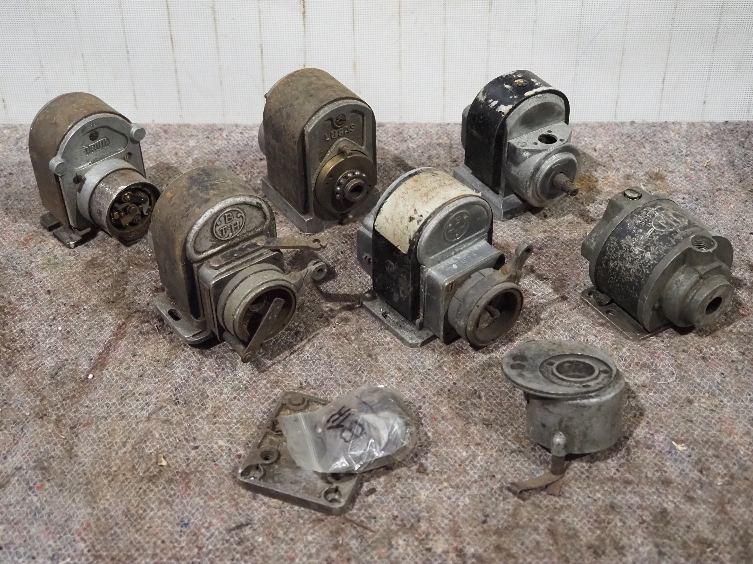 Lucas and BTH single cylinder magnetos