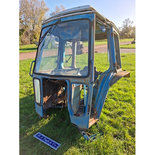 Ford Q cab to fit 5600 / 6600 / 7600