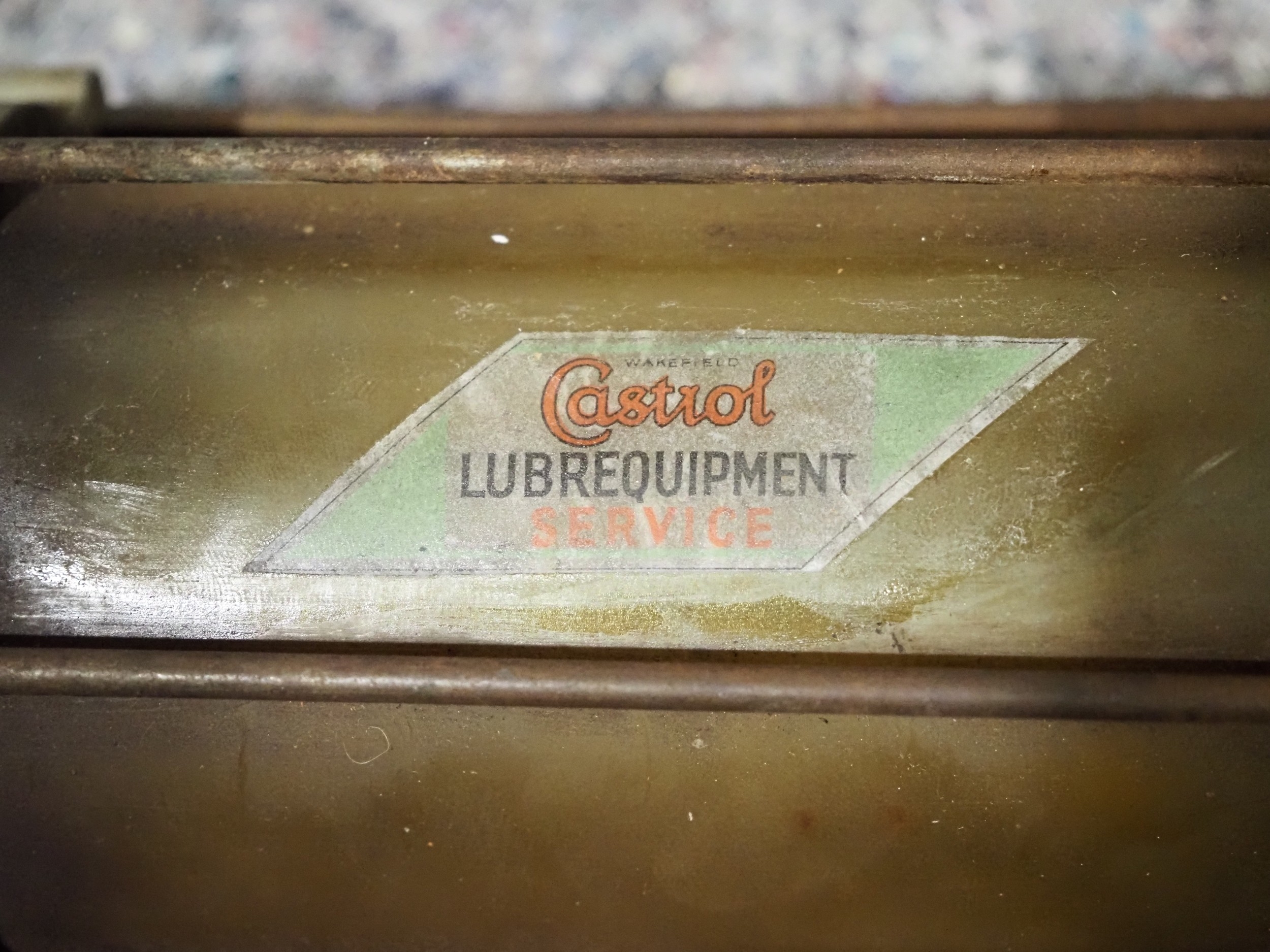 Early Castrol upper cylinder lubricant dispensing gun