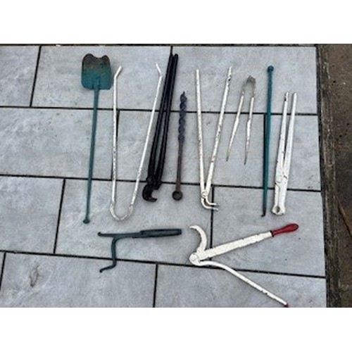 Quantity of blacksmith tools to include pincers, shovel, tongs, etc.