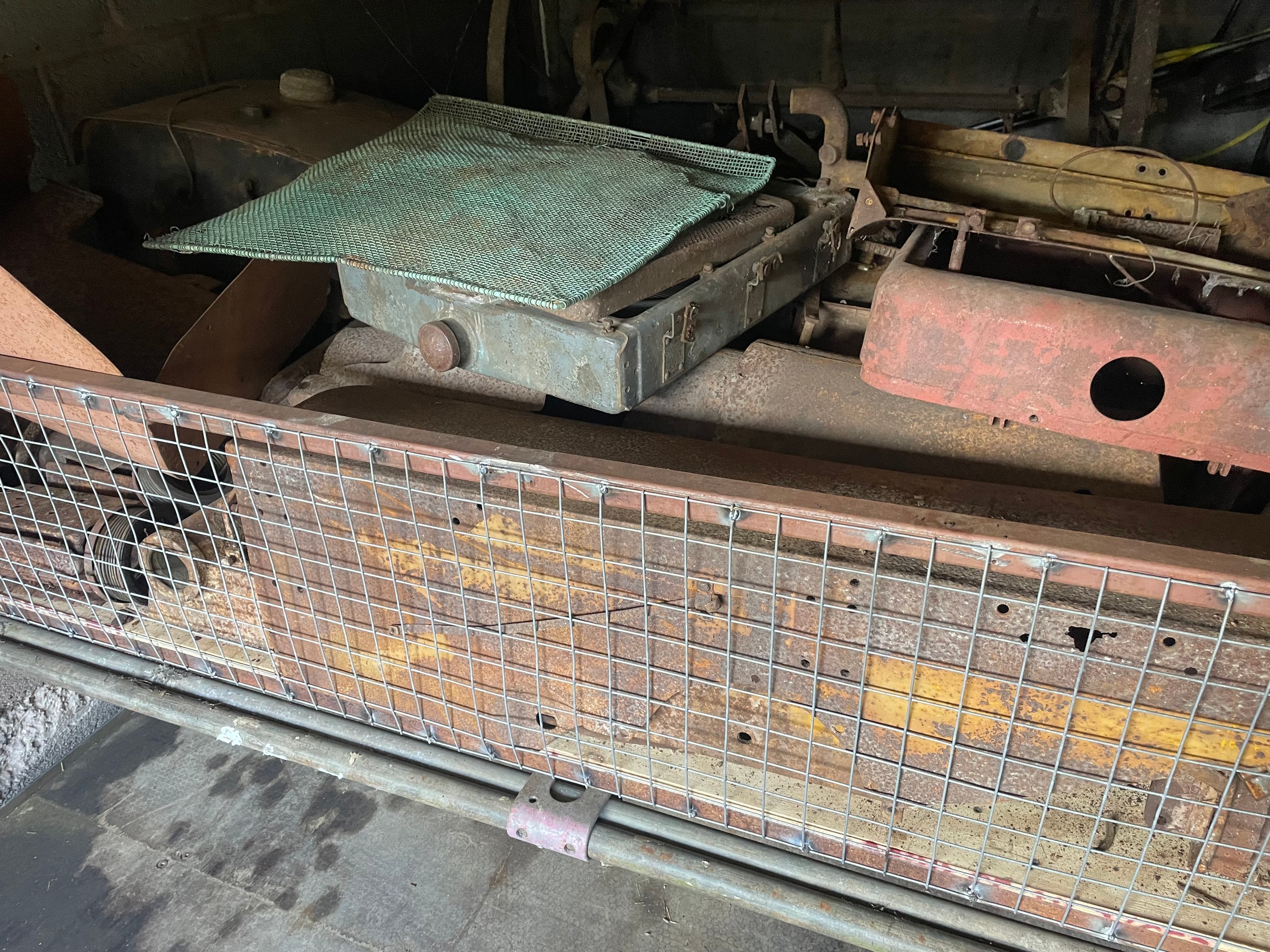 Caterpillar R2 crawler tractor, spares or repair