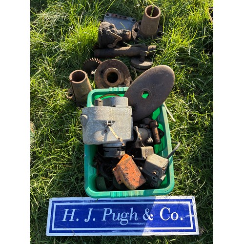 Quantity of Fordson Standard parts