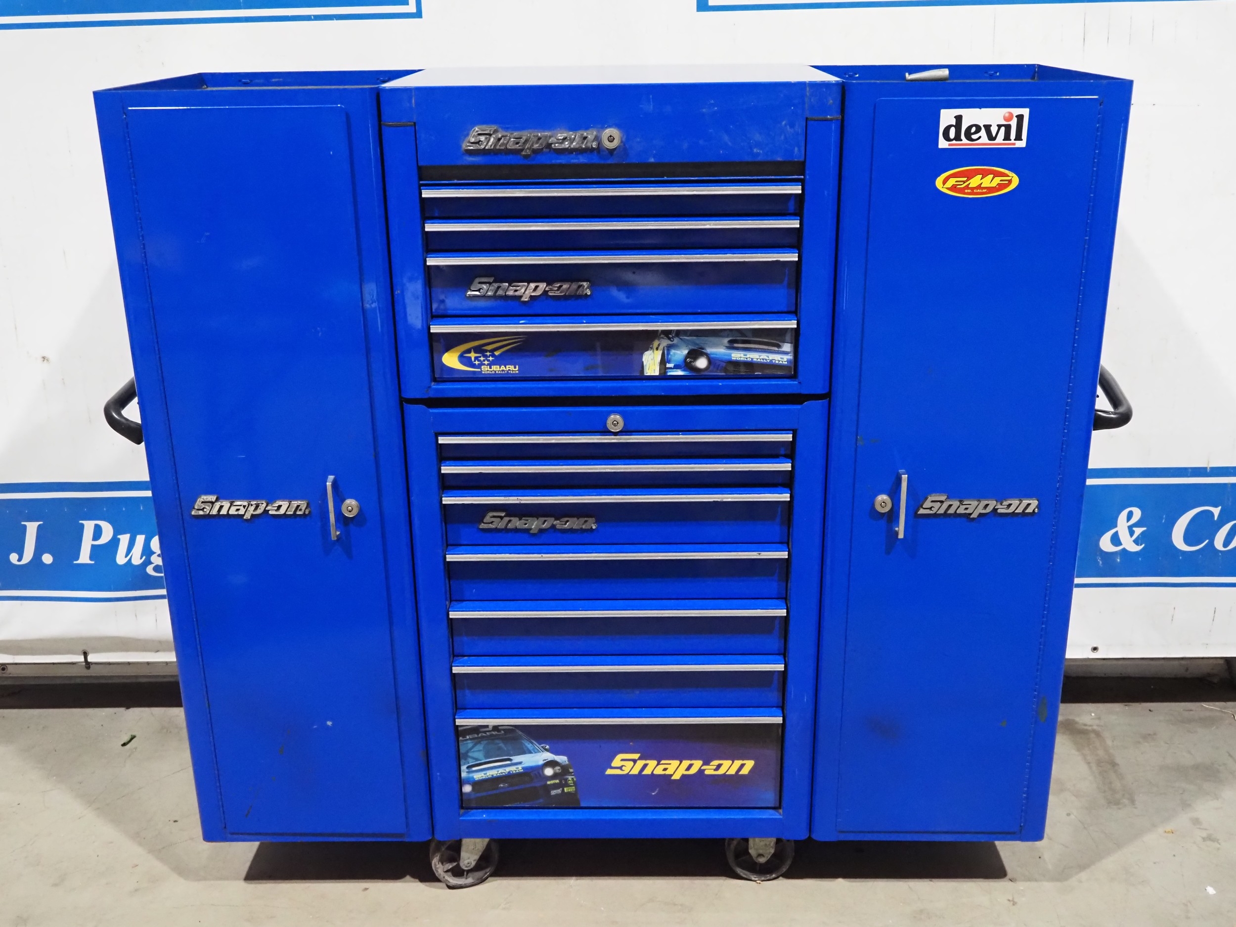 Snap-on Subaru Limited Edition tool box with side lockers on wheeled ...