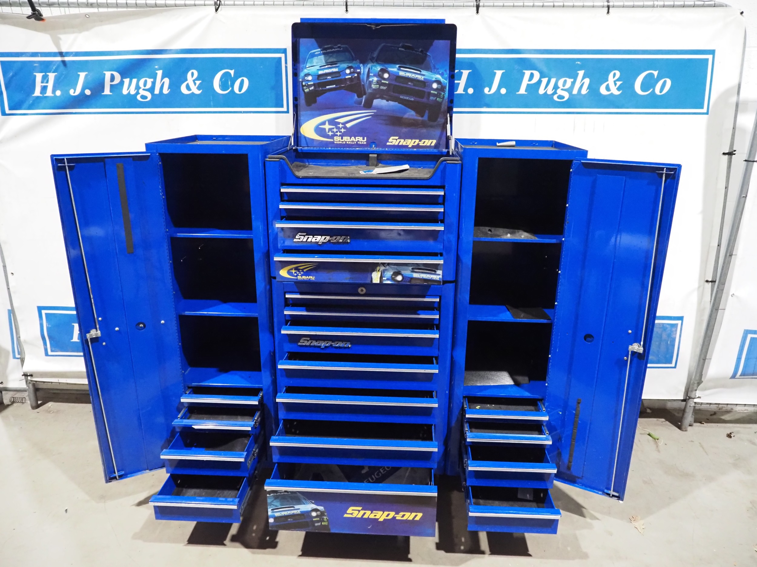 Snap-on Subaru Limited Edition tool box with side lockers on wheeled ...