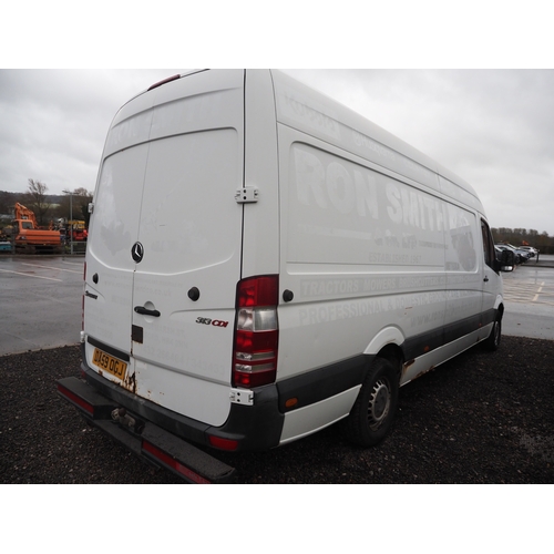 Mercedes Sprinter Cub 313 CDI van. Showing 149,789 miles. MOT until 06. ...