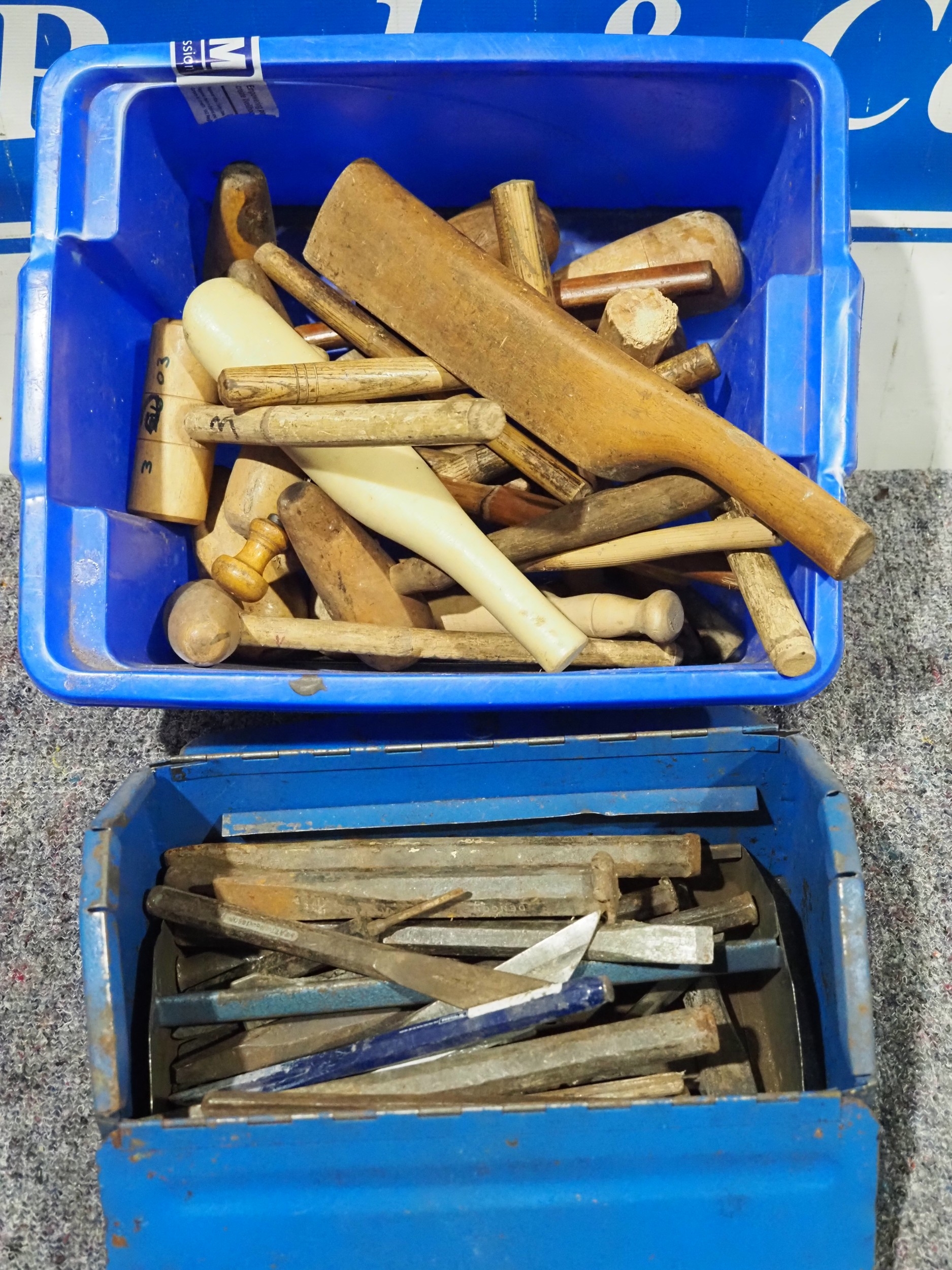 Quantity of lead working tools and chisels
