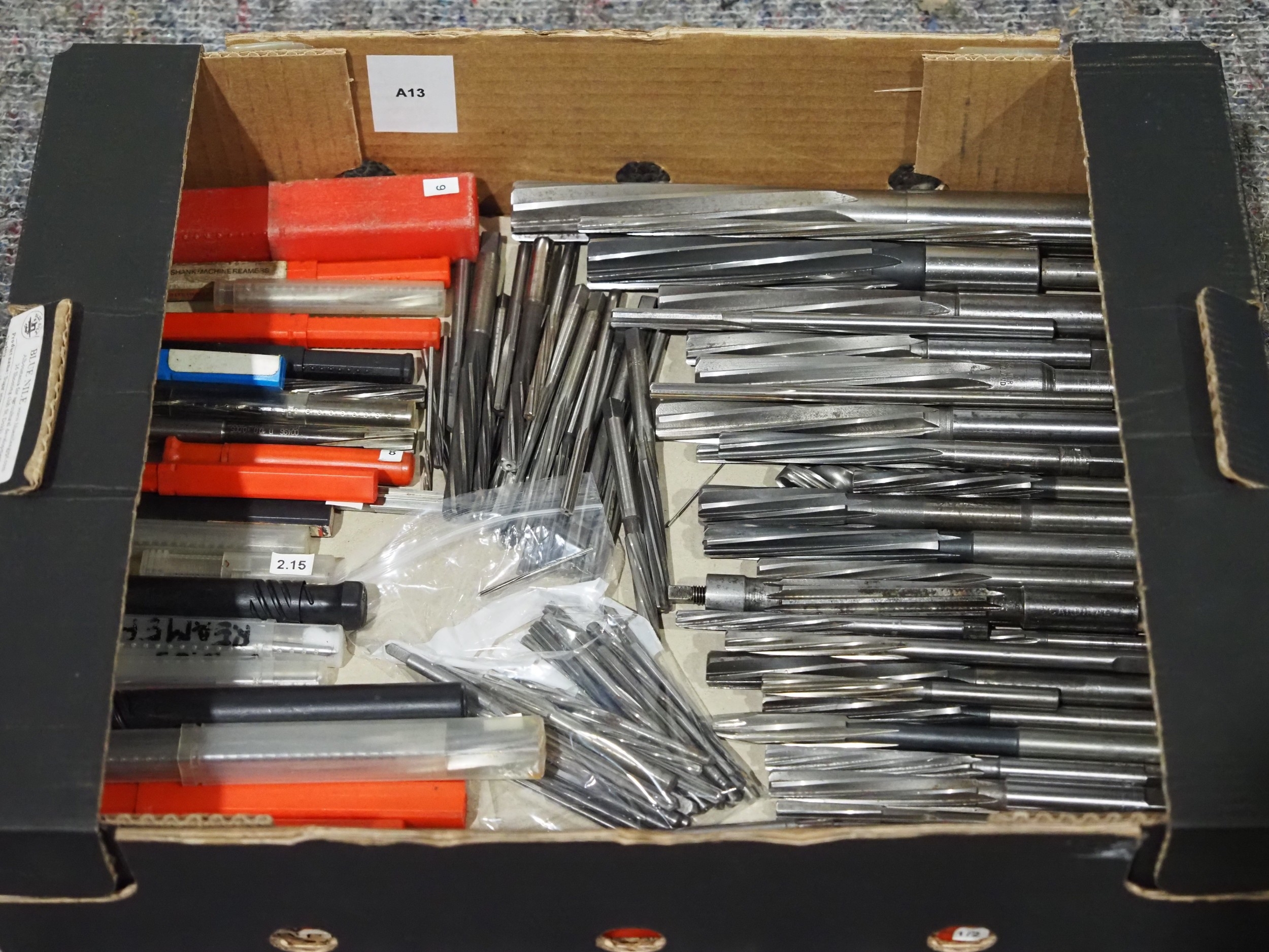 Box of straight shank reamers