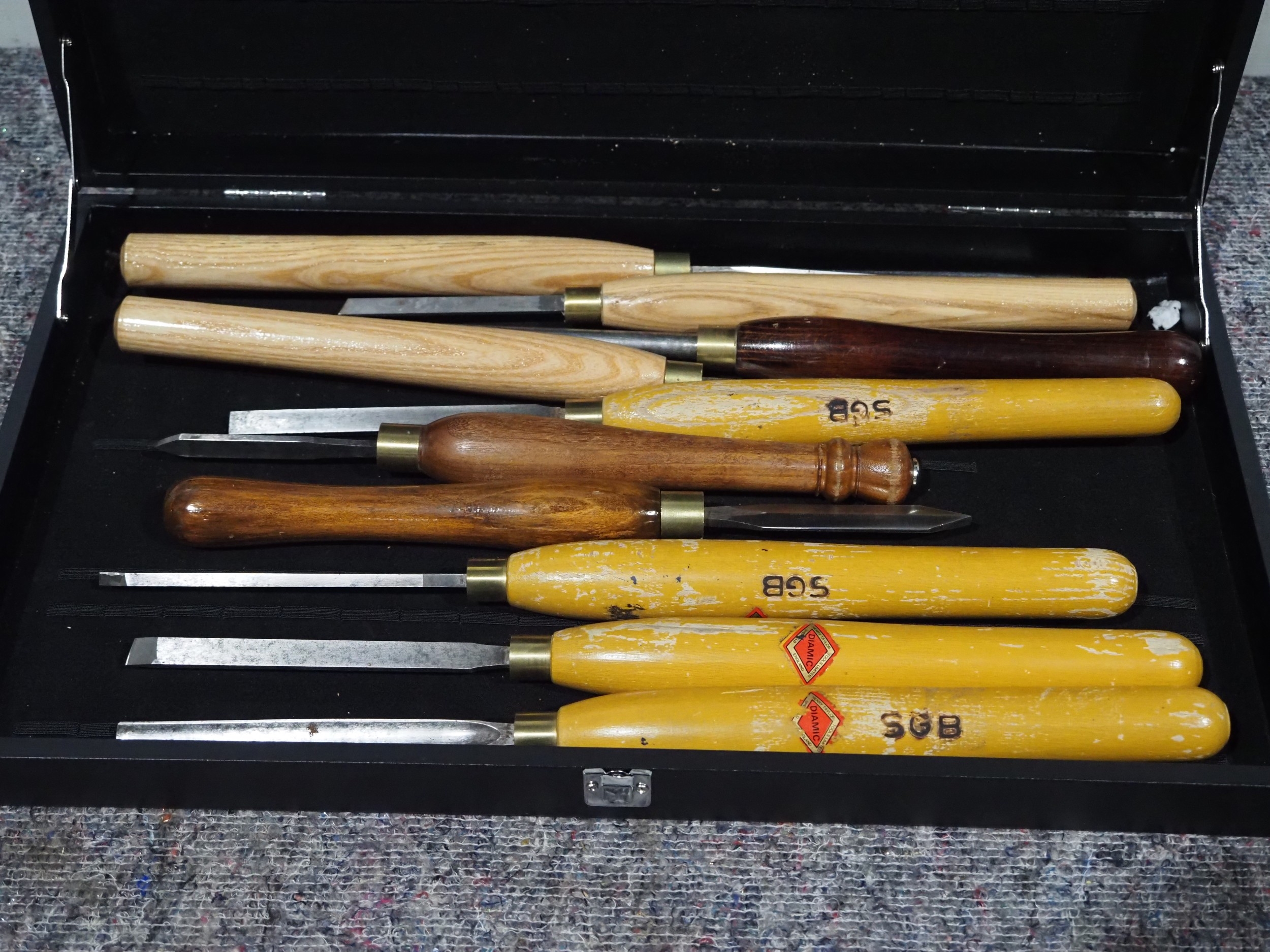 Large woodturning chisels to include Henry Taylor - 10