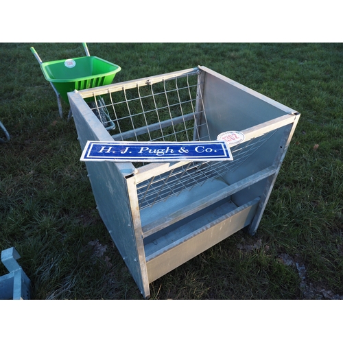 Galvanised hay feeder 2½ft