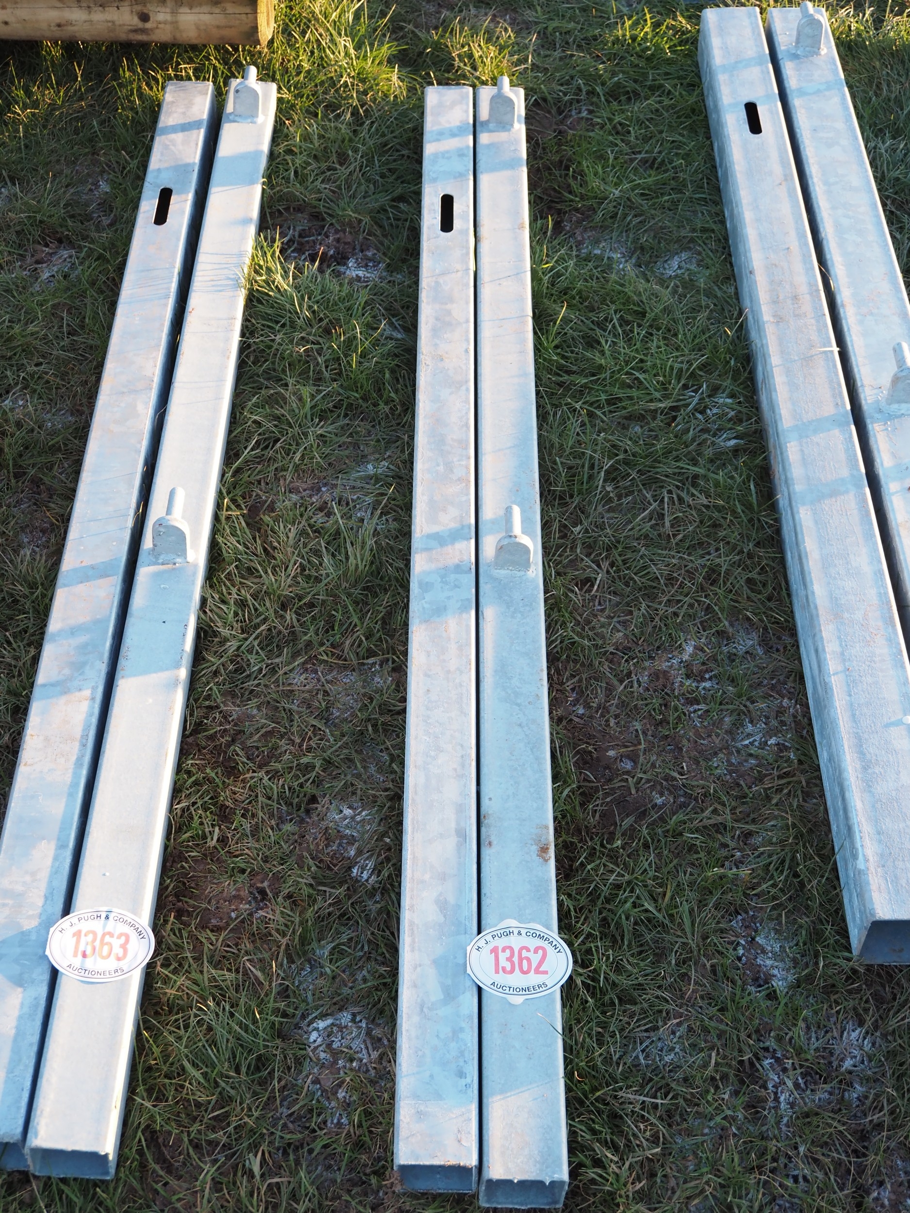 Galvanised hanging post 1.8m x3"x3" and slam post 1.8m x3"x3"