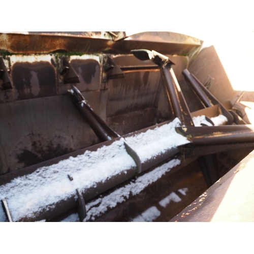 Hi-spec mix-max super 10 wagon. In good working order