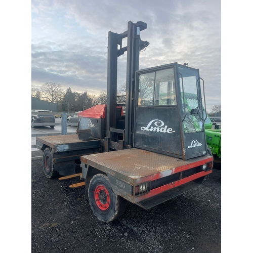 Linde S50 5 tonne side loader. Runs and drives. Needs jump pack to ...