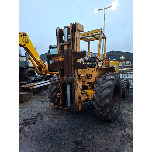 Bonser 6t forklift. Runs and drives