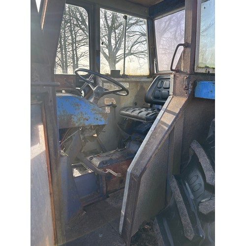 Leyland 272 tractor c/w Alo Quicke loader and Euro 3 headstock. Good ...