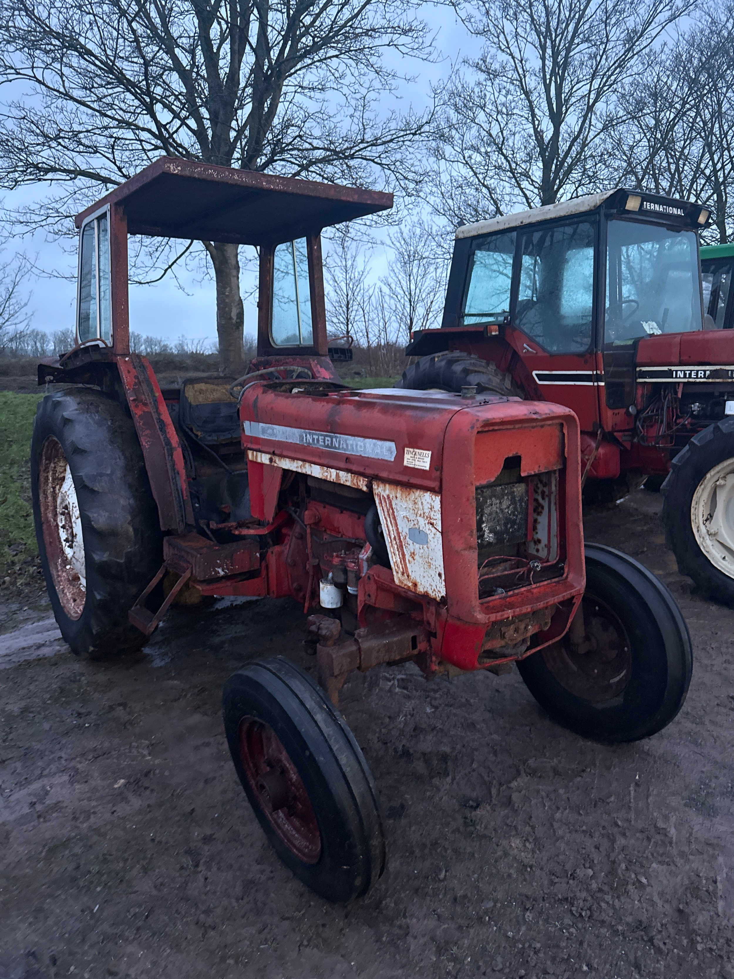 International 674 tractor