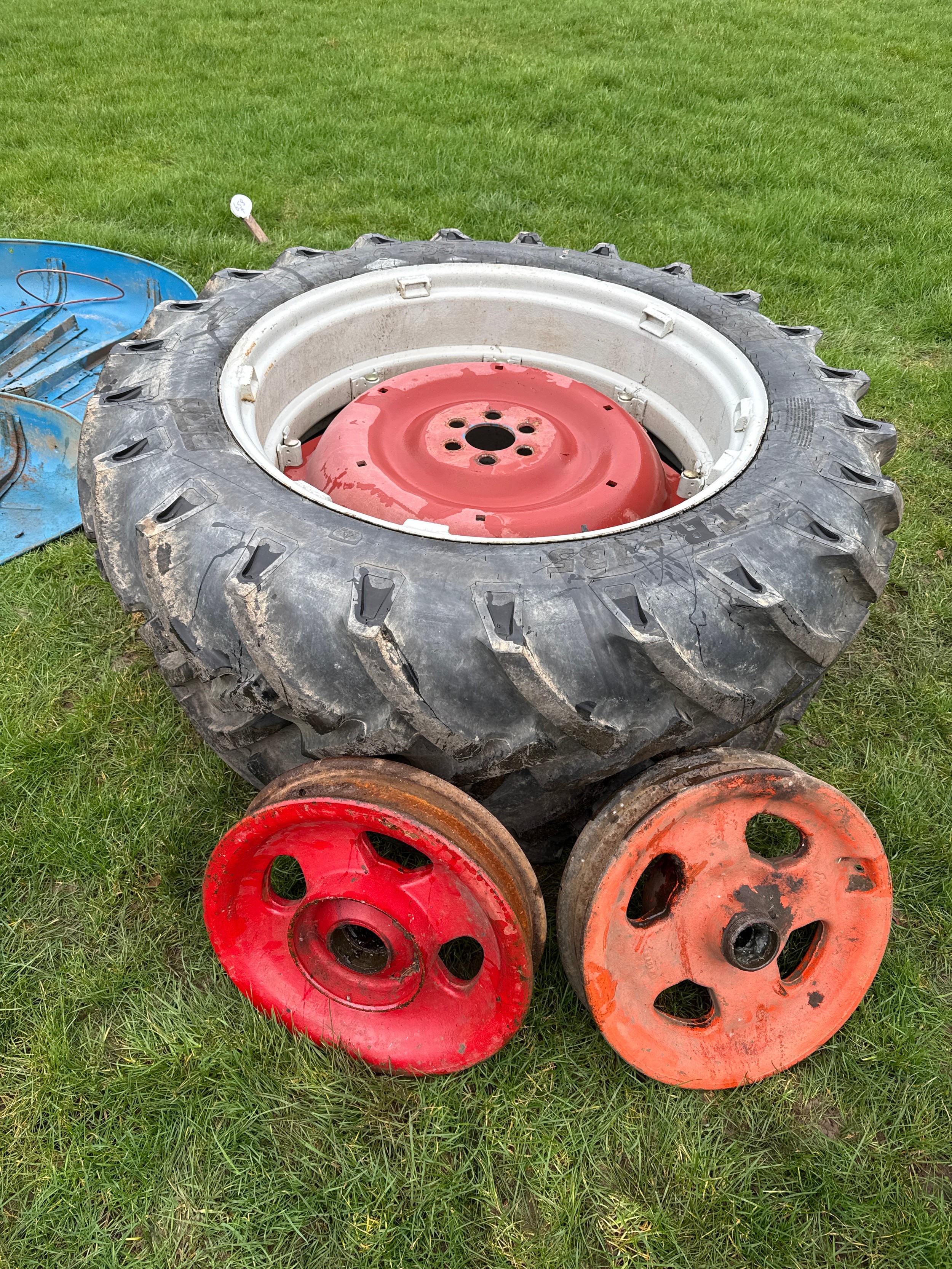 Fordson Major wheels