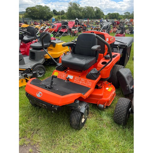 Kubota GZD15 glide cut & zero turn ride on mower with Kubota RC42-GZD ...