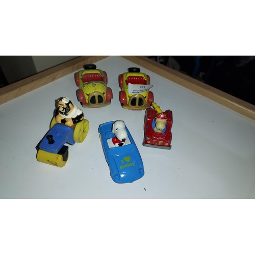2 Noddy Cars, 2 Snoopy Cars And Bluto (Popeye) In Car