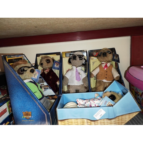 5 Boxed Compare The Meerkat Soft Toys
