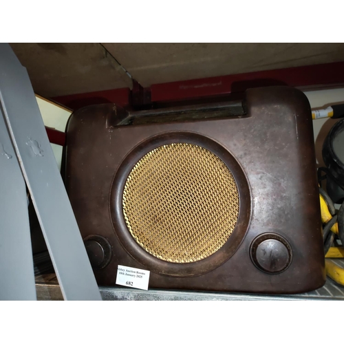 Vintage Bakelite Bush Radio