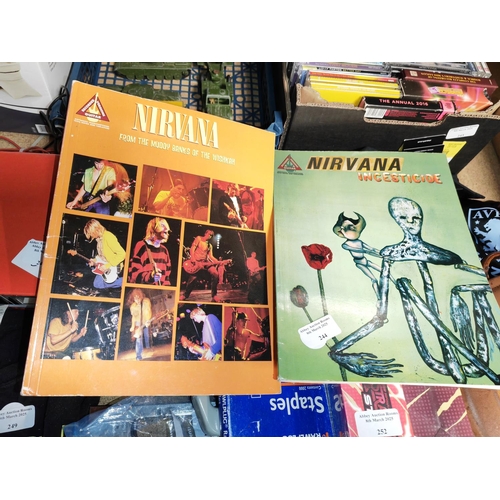 2 Nirvana Lyric Books