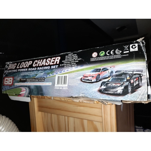 Big Loop Chaser Scalextric Set