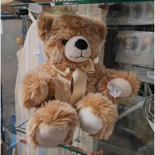 Steiff Bobby Bear